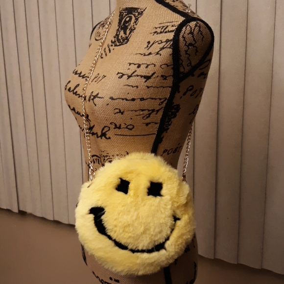 Olivia Miller | Bags | Nwt Furry Smiley Face Purse | Poshmark